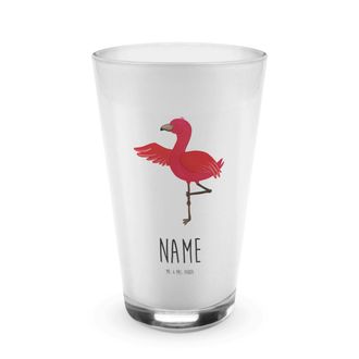 Mr. & Mrs. Panda Personalisiertes Glas Flamingo Yoga - Personalisierte Geschenke, Namaste, Schnapsglas Mit Namen, Rosa, F&uuml;r Hei&szlig;getr&auml;nke Gravur, Trinkglas, Weinglas, M