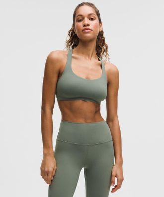 lululemon FlexyFlex Yoga-BH mit &uuml;berkreuzten Tr&auml;gern Leichter Halt f&uuml;r A-C Cups f&uuml;r Frauen - Gr&ouml;&szlig;e XXS/XS in Willow Leaf