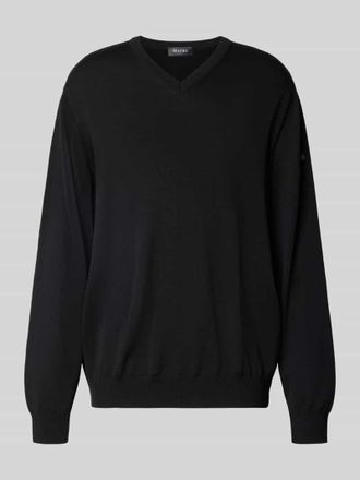 Maerz Regular Fit Strickpullover aus reiner Schurwolle mit V-Ausschnitt