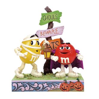 Enesco M&Ms by Jim Shore Halloween-Figur, rote und gelbe Charaktere im Kost&uuml;m, 18 cm, mehrfarbig