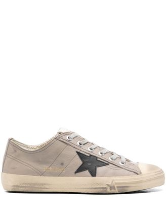 Golden Goose V-Star Sneakers - Grau