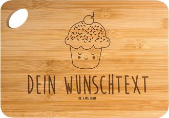 Mr. & Mrs. Panda Personalisiertes Schneidebrett Cupcake - Personalisierte Geschenke, Cupcakes, Fr&uuml;hst&uuml;cksbrett Selbst Gestalten, Holzbrett Mit Gravur, K&uuml;che Deko, Muff