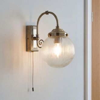 Licht-Erlebnisse Miroir lumineux m&eacute;tal verre E14 IP44 H : 27 cm avec interrupteur en laiton antique abat-jour boule Art Nouveau