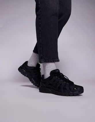 Nike P-6000 - Sneaker in Schwarz und Dunkelgrau