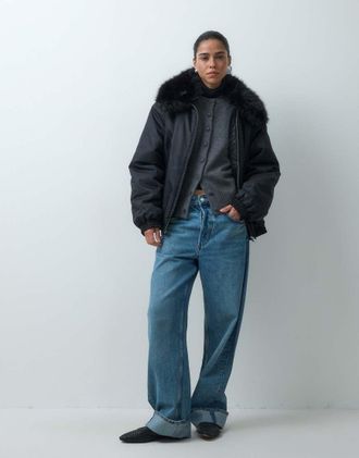 Asos MA1 Bomberjacke mit faux-fur-Besatz in Schwarz