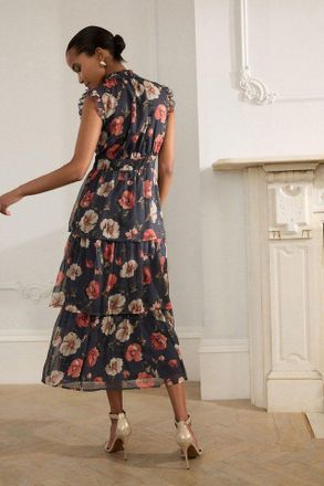Next Maxikleid Hochgeschlossenes, gestufes Maxikleid mit Print (1-tlg)