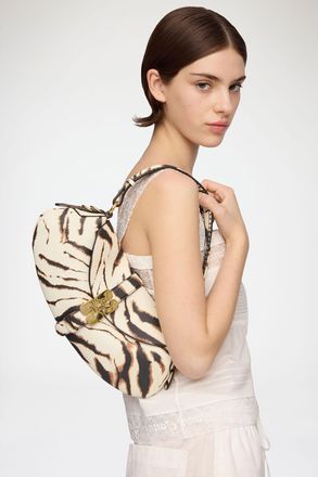 Ganni B-Kat in Zebra wei&szlig;
