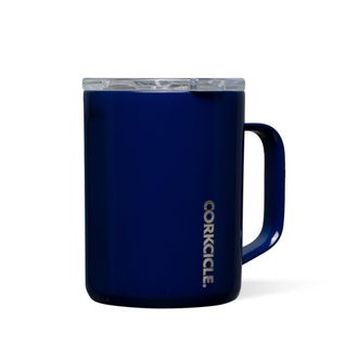 Corkcicle Dreifach isolierter Kaffeebecher mit Deckel, Edelstahl-Campingbecher mit Griff, heiß für 3+ Stunden, BPA-frei, glänzend, Midnight Navy, 473 ml