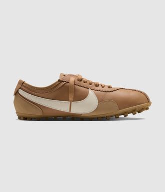Nike Baskets Moon Shoe Flax/Pale Ivory-Gum Med Brown-Malachite