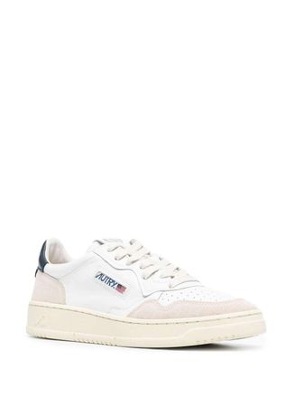 Autry Mens Low Sneakers Medalist White Leather Cow Trainers