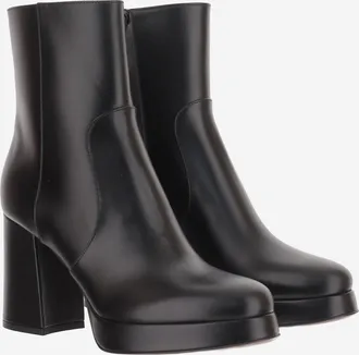 Valentino Garavani Womens Leather Ankle Boots Black Calfskin