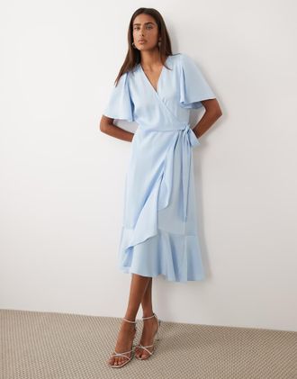 Vero Moda Robe cache-coeur mi-longue satin&eacute;e - Bleu clair