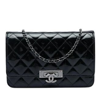 Chanel Sac bandouli&egrave;re matelass&eacute; en cuir verni doccasion - Femme - Pre-owned - Noir - Taille: ONE Size