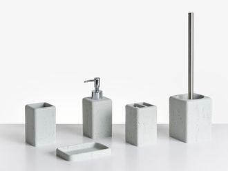 Beliani Badaccessoires Set 5-teilig Kunstharz hellgrau Betonoptik Bad-Zubeh&ouml;r Vilcanota