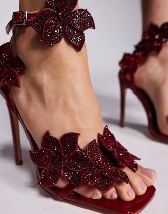 Azalea Wang Azalea Wang - Romi - Sandales à talon haut et fleurs ornementées - Cerise-Rouge