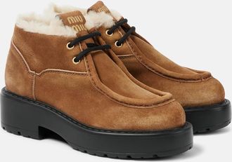 Miu Miu Ankle Boots Chunky aus Leder mit Shearling