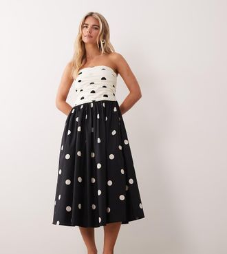 Nobody's Child Felicity - Robe &agrave; pois mi-longue en coton avec encolure bandeau - Noir et blanc-multicolore