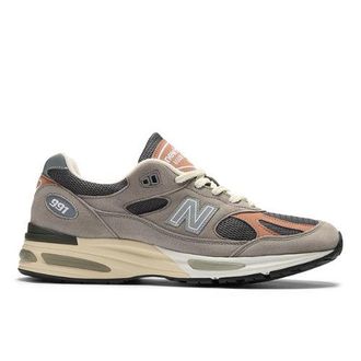 New Balance Unisex Made in UK 991v2 in Grau/Braun, Wildleder/Mesh, Gr&ouml;&szlig;e 38.5