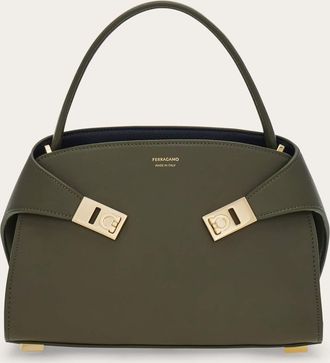 Ferragamo Damen Hug Soft Handtasche (XS) Gr&uuml;n