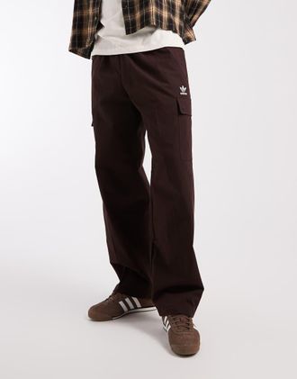 adidas Originals Trefoil Essentials - Hose aus Webstoff in Aurora Coffee-Brown