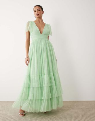 Lace & Beads Linvit&eacute;e - Madison - Robe babydoll longue &agrave; volants &eacute;tag&eacute;s et manches &eacute;vas&eacute;es - Sauge clair-Vert