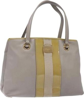 Ferragamo Pre-owned Cuir sacs-main - Femme - Pre-owned - Gris - Taille: ONE Size
