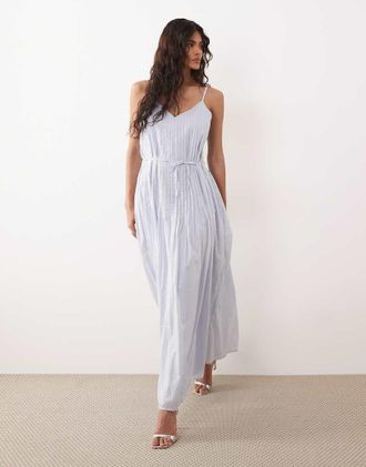Gina Tricot Gina Tricot - Robe longue volumineuse en pur coton avec bretelles fines et col V - Bleu clair