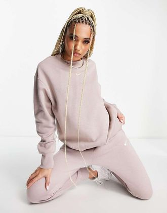 Nike Phoenix Fleece - Sweatshirt in Taupe-Grau