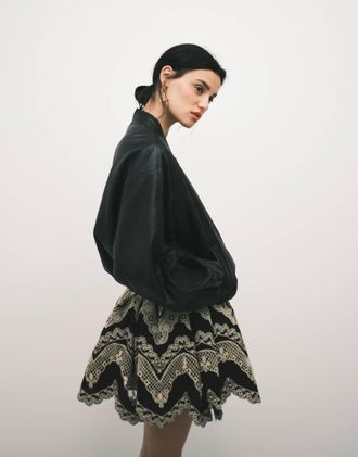 Asos Bomber oversize en similicuir - Marron d&eacute;lav&eacute;-Brown