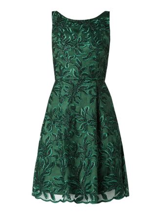 Swing Cocktailkleid aus Mesh mit floralen Stickereien