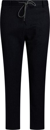 Tommy Hilfiger HOSEN & R&Ouml;CKE - Hosen auf YOOX.COM