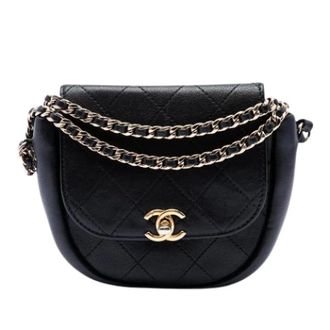 Chanel Sac bandouli&egrave;re matelass&eacute; en cuir dagneau pr&eacute;-poss&eacute;d&eacute; - Femme - Pre-owned - Noir - Taille: ONE Size