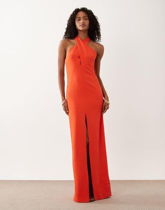Mango Capsule - Neckholder-Maxikleid in leuchtendem Rot mit tiefem V-Ausschnitt