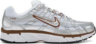 Nike Low-Top Sneaker - Nike P-6000 White Light British Tan (Womens) - Gr. 37,5 (EU) - in Wei&szlig; - f&uuml;r Damen