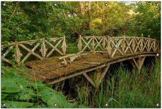 Wallario Outdoor-Poster f&uuml;r Garten oder Balkon Verwunschene Br&uuml;cke, Motivbanner Gr&ouml;&szlig;e: ca. 100 x 150 cm, Outdoor-Bild