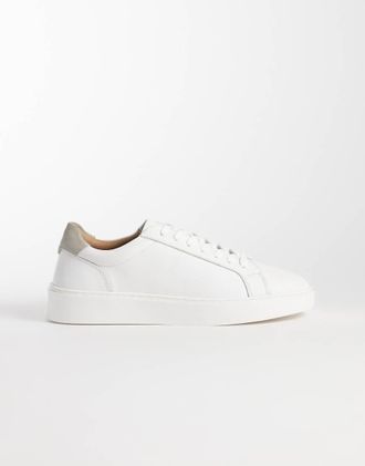 Asos baskets &agrave; lacets avec d&eacute;tail dencoche au talon gris en cuir blanc