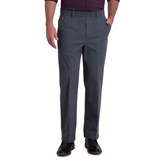 Haggar Herren Bügelfreie Premium-Freizeithose in Khaki, Klassische Passform, Flache Vorderseite, Erweiterbare Taille, Normale Größen Hose, Charcoal Heather, 