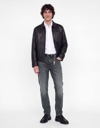 Jack & Jones Clark jean en denim noir d&eacute;lav&eacute;, taille mi-haute, coupe fusel&eacute;e