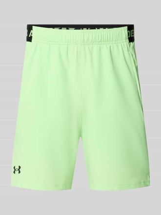 Under Armour Shorts mit elastischem Bund und Logo