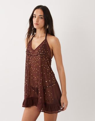 Miss Selfridge Mini-Strandkleid aus Chiffon in Schokobraun mit Neckholder und Verzierung