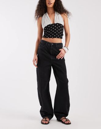 New Look Schmal zulaufende Jeans in Schwarz mit abgerundetem Beinschnitt