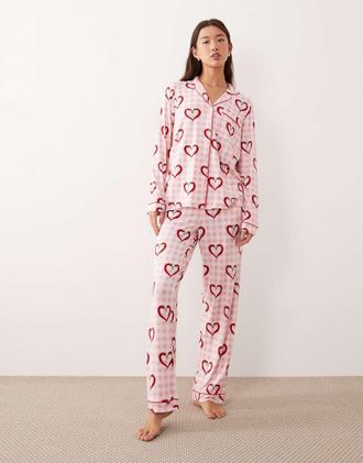 Chelsea Peers Ensemble de pyjama long avec imprim&eacute; vichy et coeurs en piment - Rose