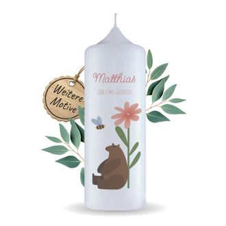 Engels Kerzen Stumpenkerze &Oslash;7 H 20cm Biene und B&auml;r - Tauf- und Geburtstagskerze personalisierbar mit Namen & Datum. Handgemachte Kerze mit langer Brenndauer f&uuml;r Tau