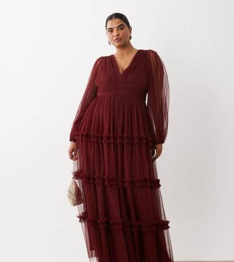 Lace & Beads Plus robe longue en tulle transparent &agrave; manches ballon, d&eacute;collet&eacute; plongeant et &agrave; volants, bordeaux-Rouge