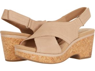 Clarks Giselle Cove Damen Sandale mit Keilabsatz, Sandfarbenes Leder