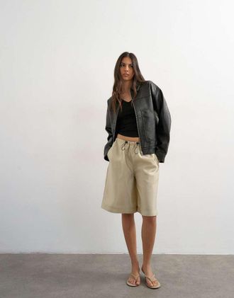 Topshop Veste en similicuir zipp&eacute;e &agrave; poches plaqu&eacute;es - Noir d&eacute;lav&eacute;