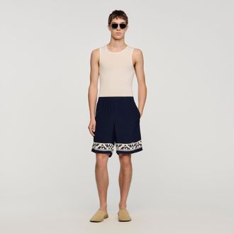 Sandro Flie&szlig;ende Shorts mit Kontrastmotiv