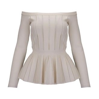 Elisabetta Franchi Femme, Blouses et Chemises, Beige, Taille: 42 FR Pull en maille c&ocirc;tel&eacute;e &agrave; col rond et mini-jupe
