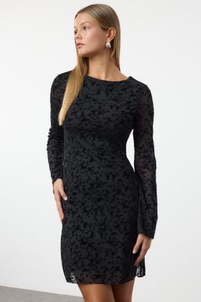 Trendyol Damen kurzes/minikleid, figurbetont, l&auml;ssig - Schwarz