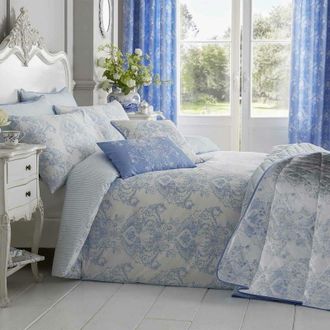 Homescapes Homescapes - Parure de lit Bleu Toile de Jouy en polycoton, 260 x 220 cm